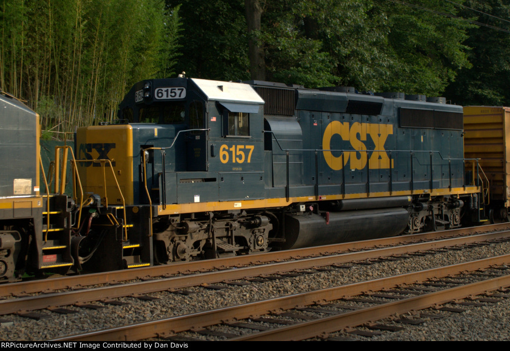 CSX GP38-2S 6157 trails on Q418-06